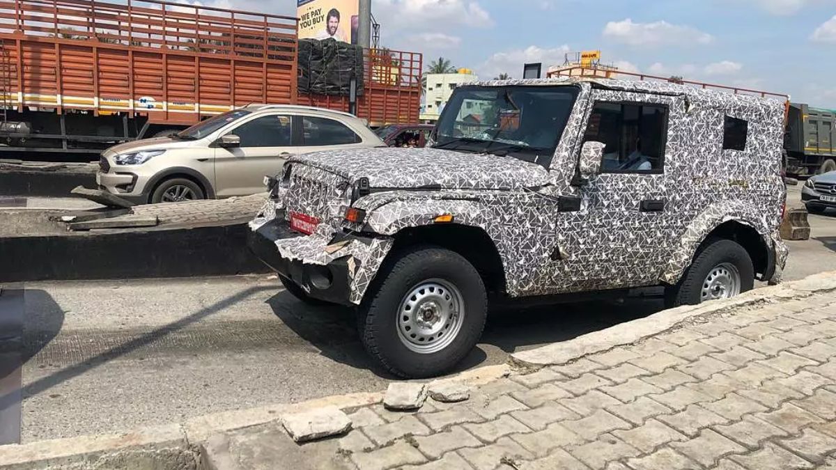 Mahindra Thar 5-door: New Spy Shots Show Interior And Seating Layout ...