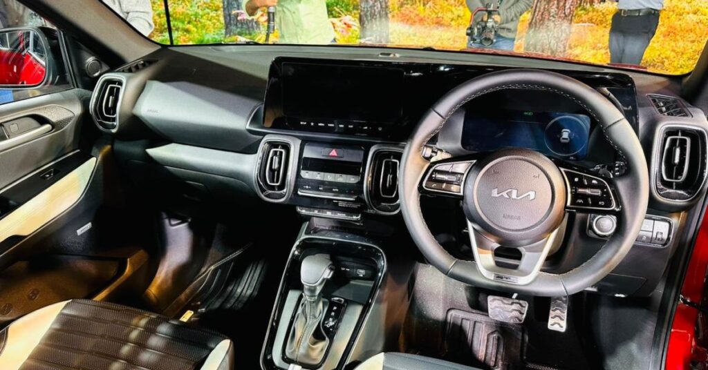 Kia Sonet Facelift: Unveils Bold Redesign, ADAS, and Standard 6 Airbags ...